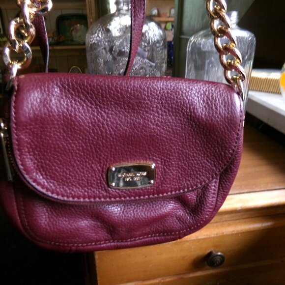 Michael Kors | Bags | Michael Kors Leather Cross Body Purse | Poshmark